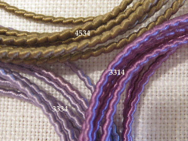 Silk Facette Gimp – Thistle Threads